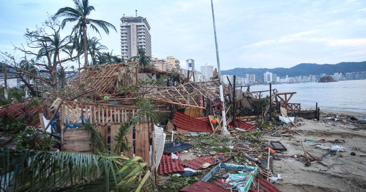 Scenes of the Destruction in Acapulco After Hurricane Otis