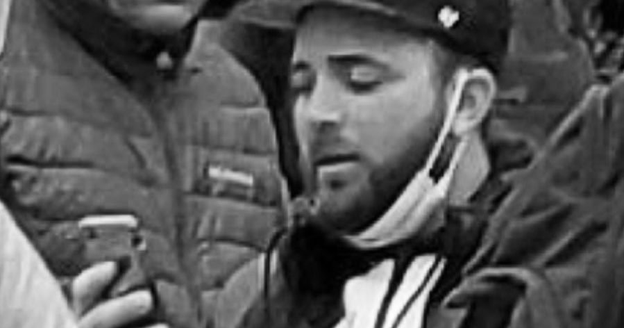 Capitol Rioter Turned In by Ex He Texted During Insurrection