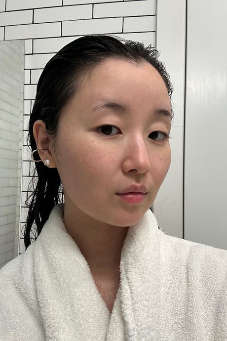 Aunu Skin-Care Review: We Tried It on 6 Skin Types