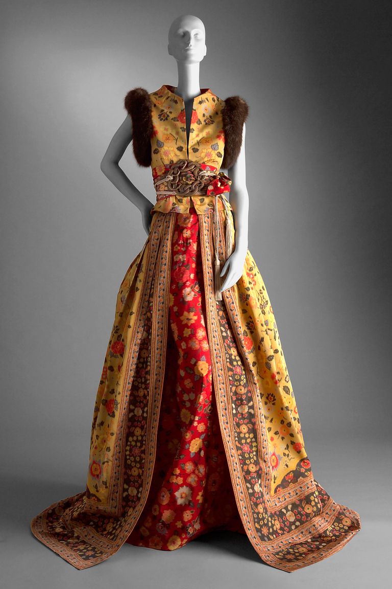 A Visual History of Valentino’s Gorgeous Couture