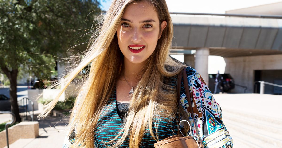 UT, Austin, Street Style: Cozy Cardigans and Chucks