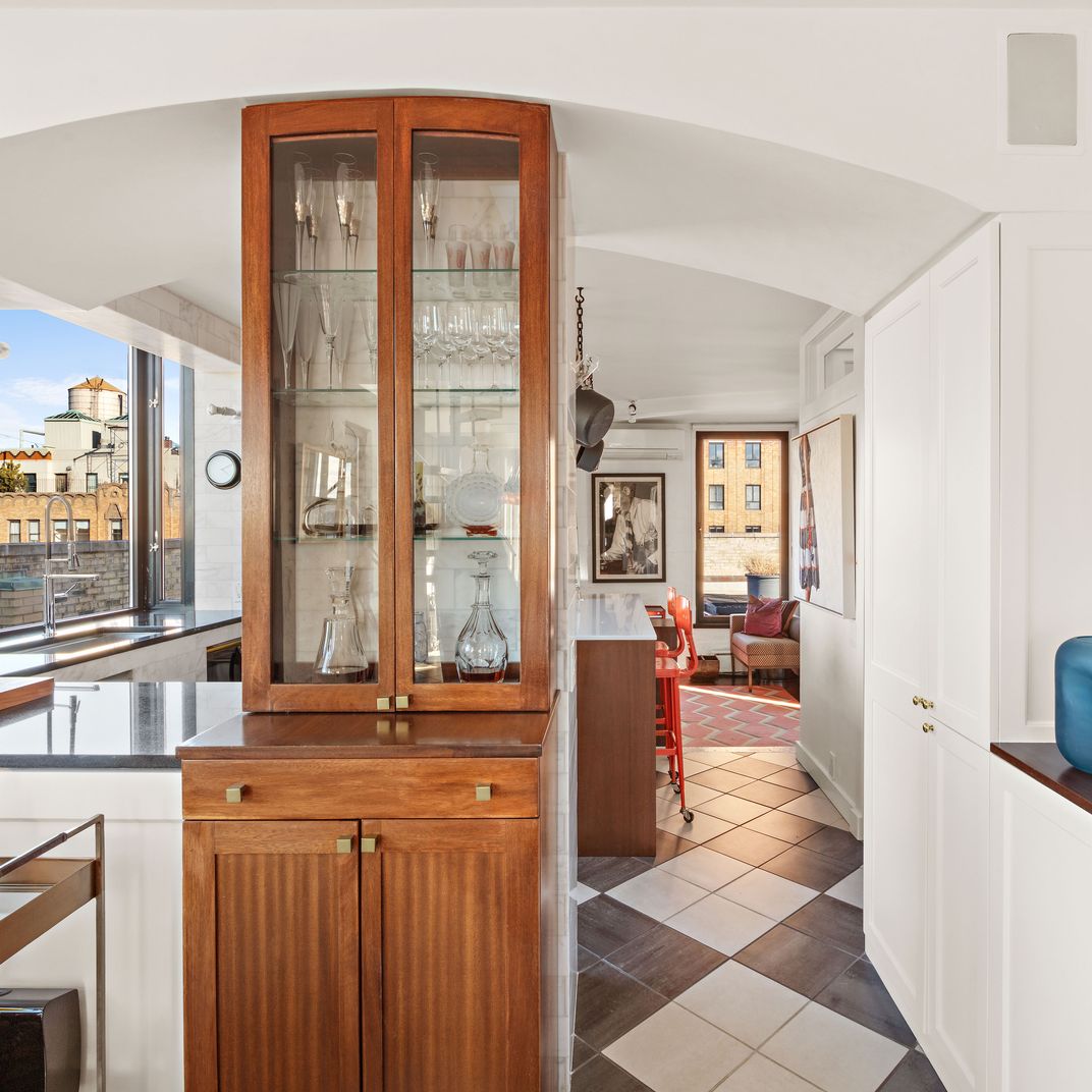 A Greenhouse Above a Light-Filled Penthouse on West End Ave