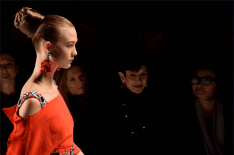 GIF Bag: A Karlie Kloss Jell-O-Mold Updo