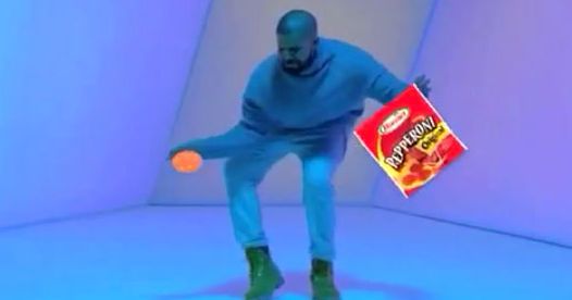 Drake Delivering Pizza via 1-800-PIZZABLING Is a Best Meme Contender