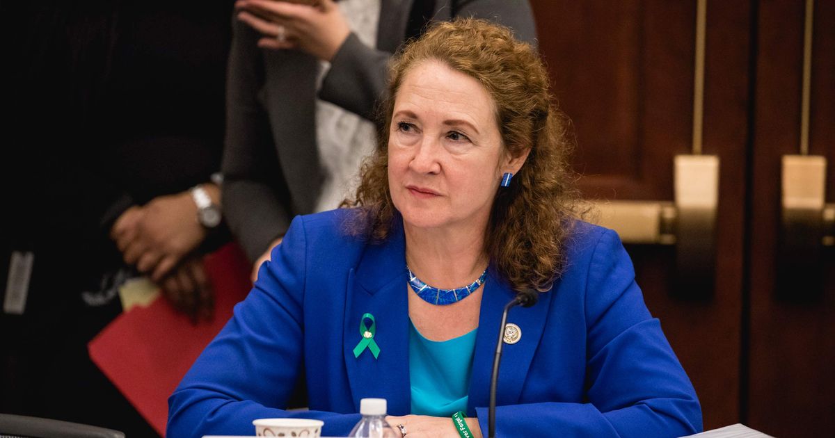 Rep. Esty Retires After Scandal Over Abusive Staffer