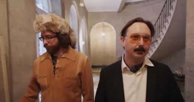 See John Hodgman Reunite With Justin Long in ‘The Deranged Millionaire ...