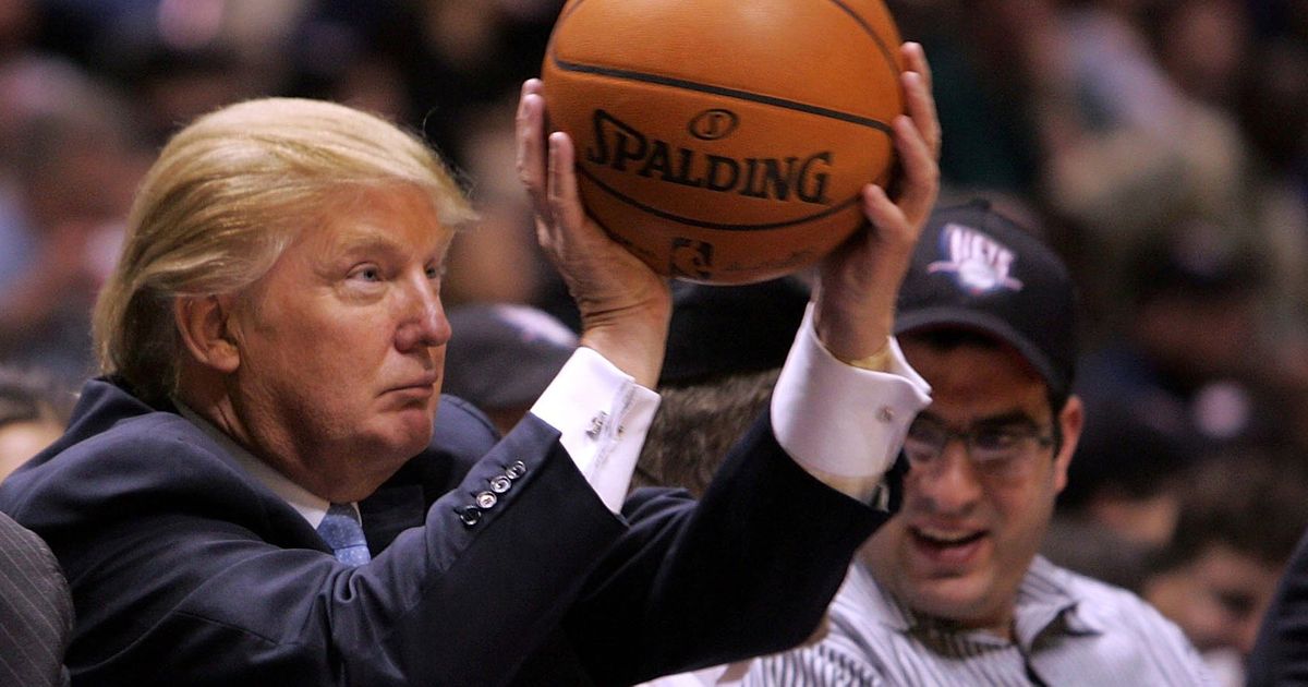 Trump Tries to Pander to Sports Fans and Fails