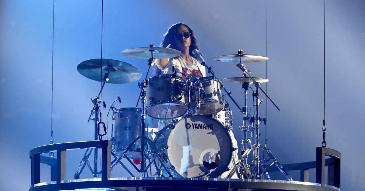 2021 BET Awards: Watch H.E.R. Perform ‘We Made It’ on Drums