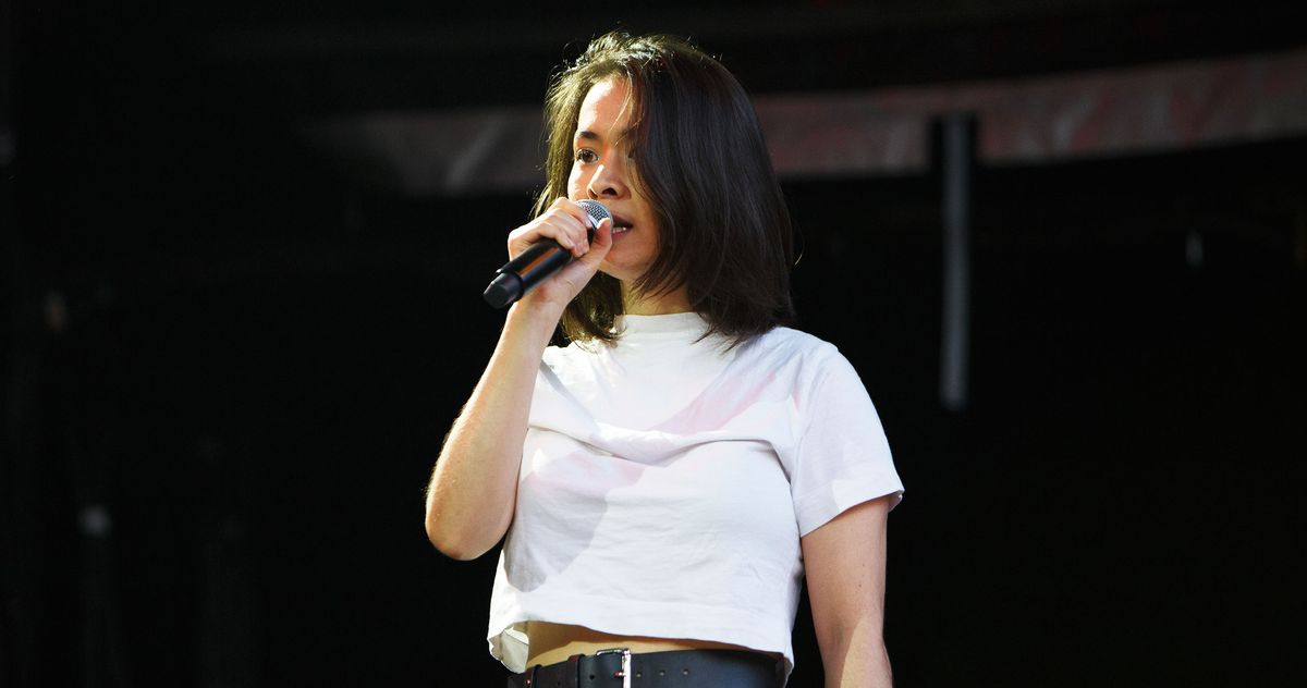 Mitski Is the Cowboy in Country-Tinged Track ‘The Baddy Man ...