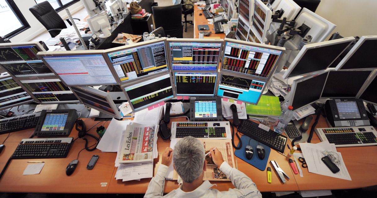 Can a Snooping Scandal Break Wall Street’s Bloomberg Addiction?
