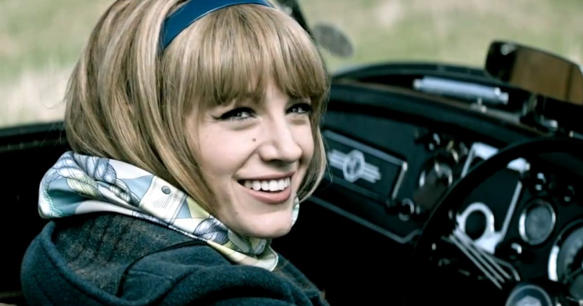It Looks Hard to Be Blake Lively in The Age of Adaline Trailer