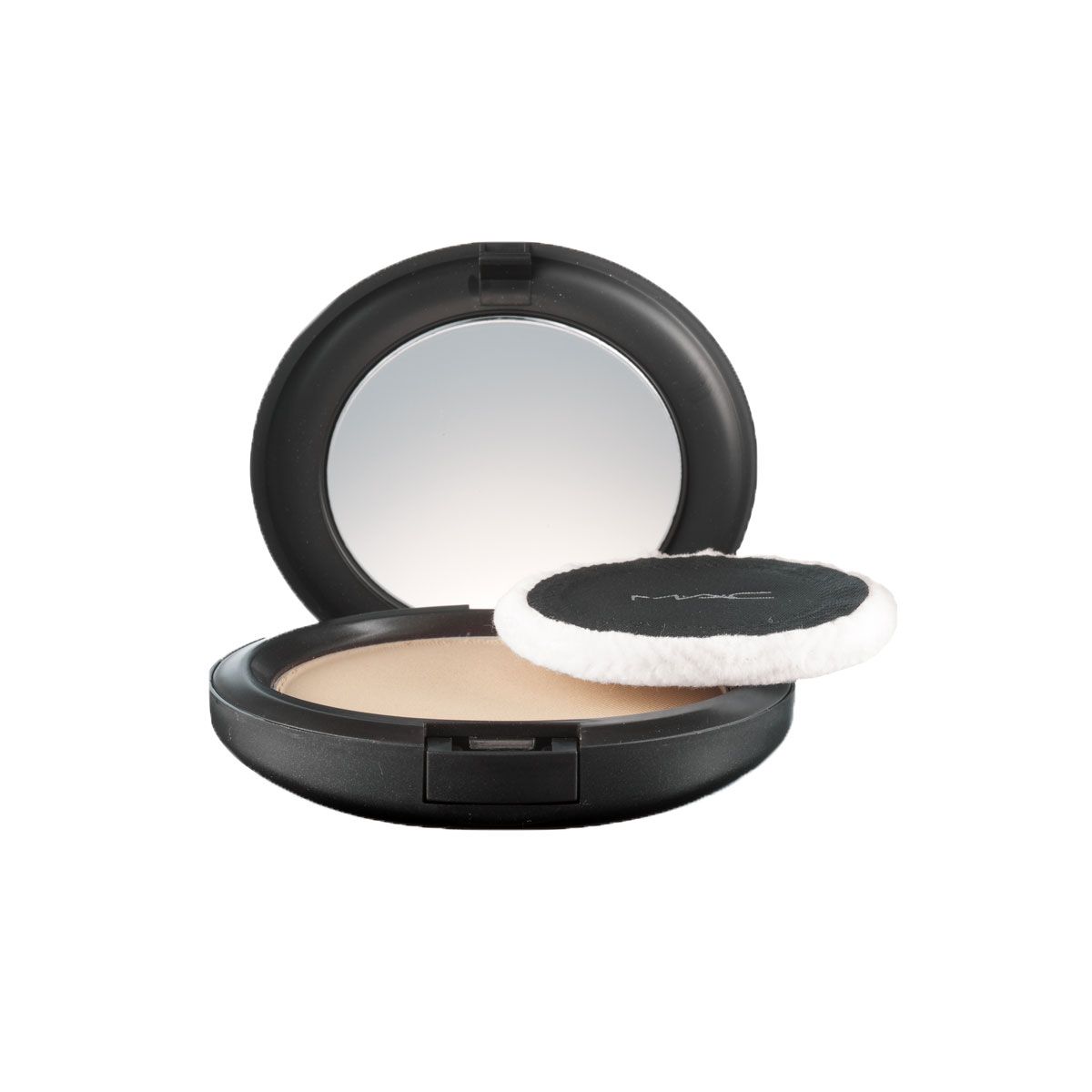 Which Mattifying Powder Keeps Skin Shine-Free?