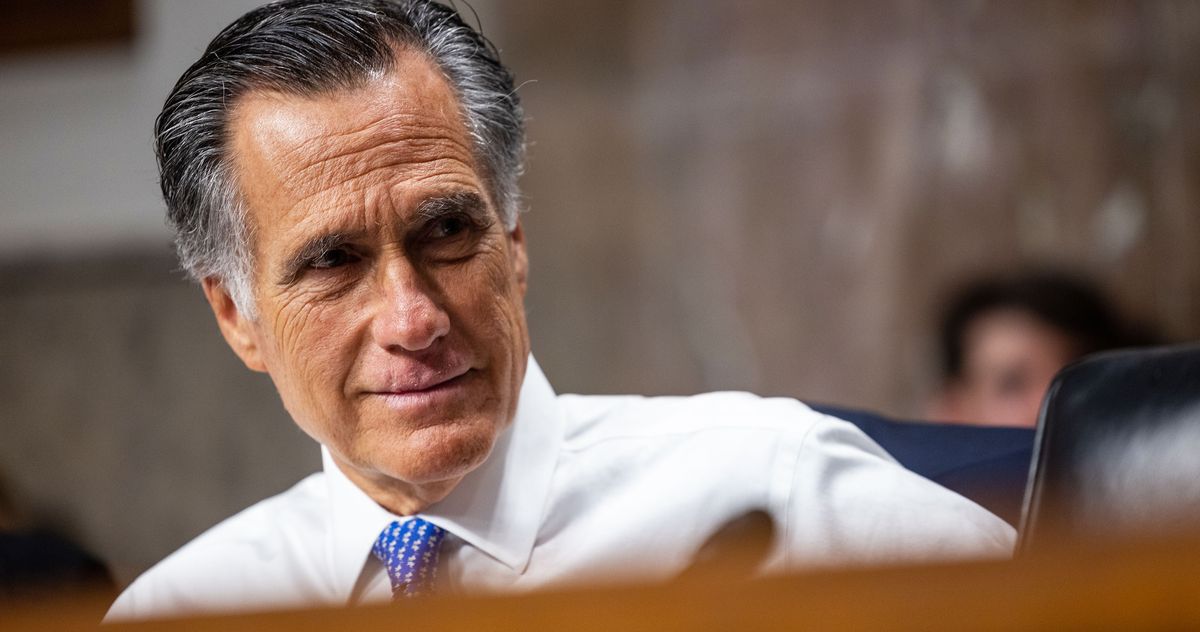 Mitt Romney Shares Surprisingly Catty Melania Trump Gossip