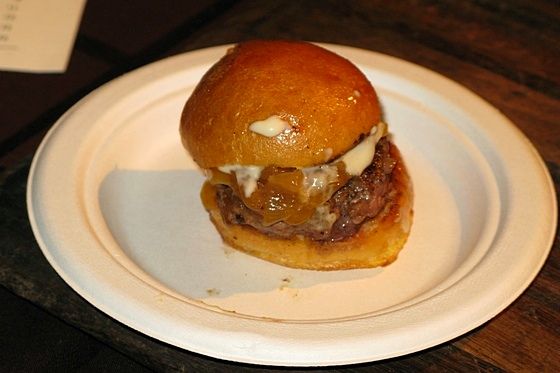 Scenes From The Taste: "Burgers and Beer"