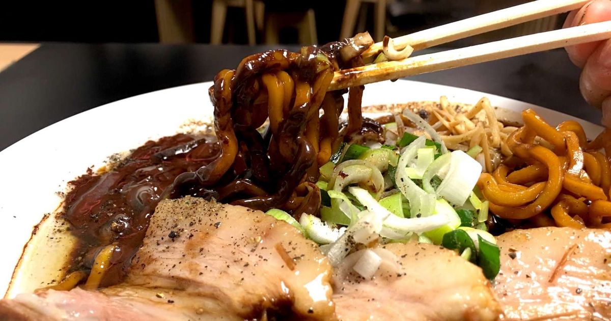 A Japanese Chef Created Chocolate Ramen for Valentine’s Day