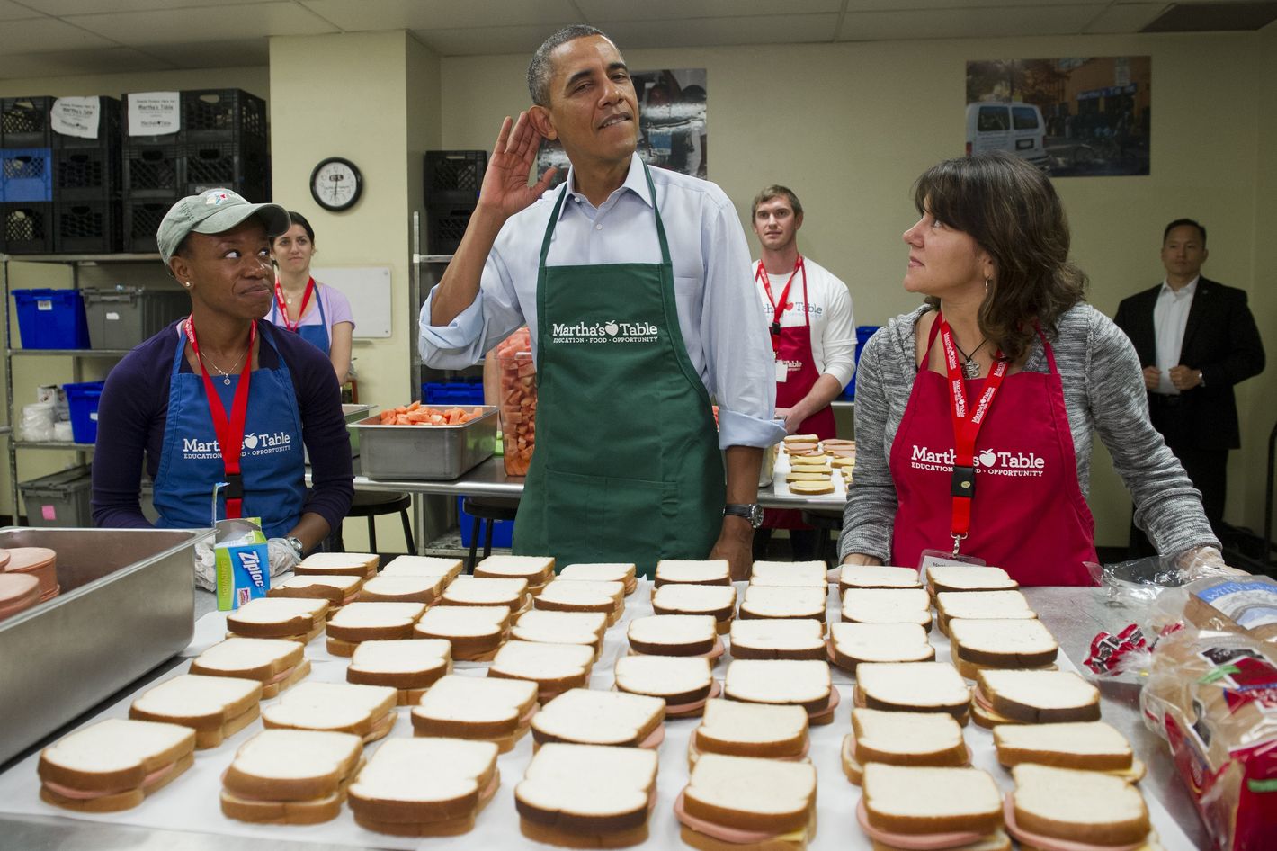What Probably Happened During President Obama’s Food-Pantry Appearance ...