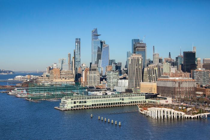 Review of the New Roof Park at Pier 57