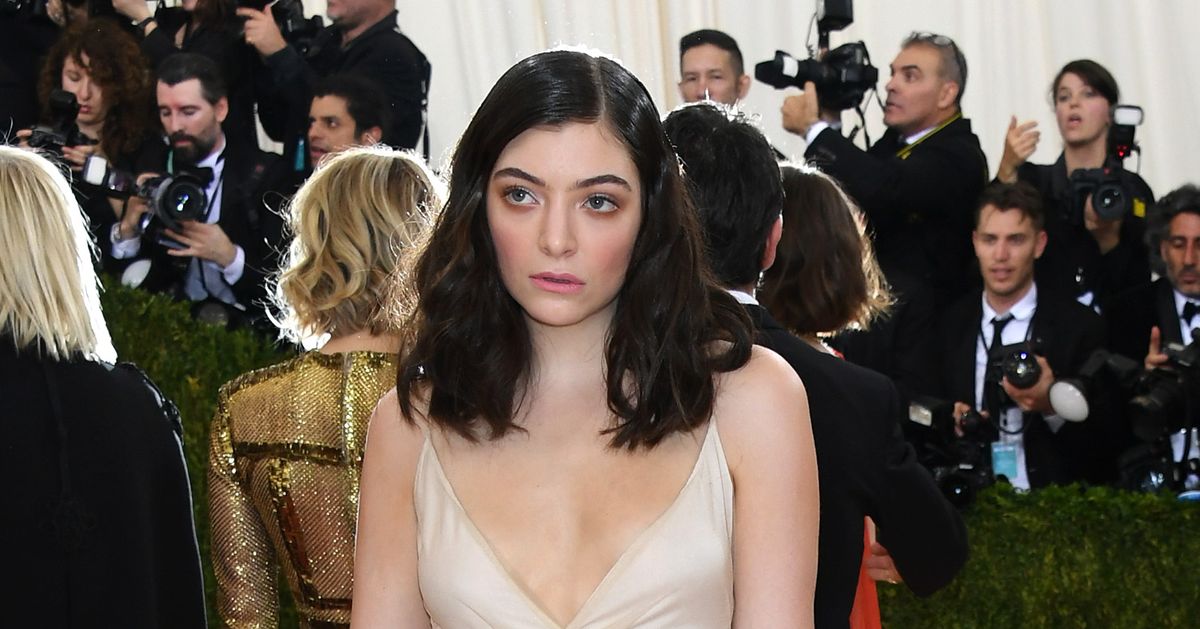 Lorde Says Her Next Album Is In Its ‘production Stage So Just Chill Out And Dont Rush Her