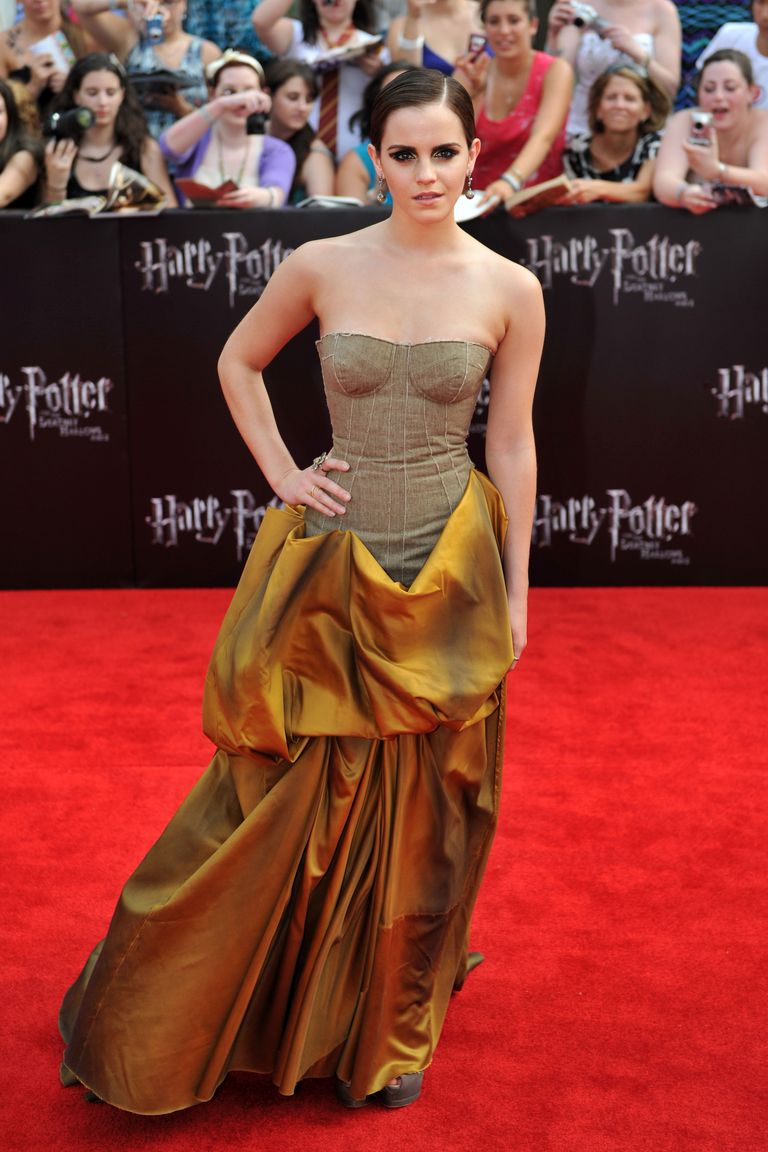 Emma Watson's Best Style & Outfits From Hermione to Belle