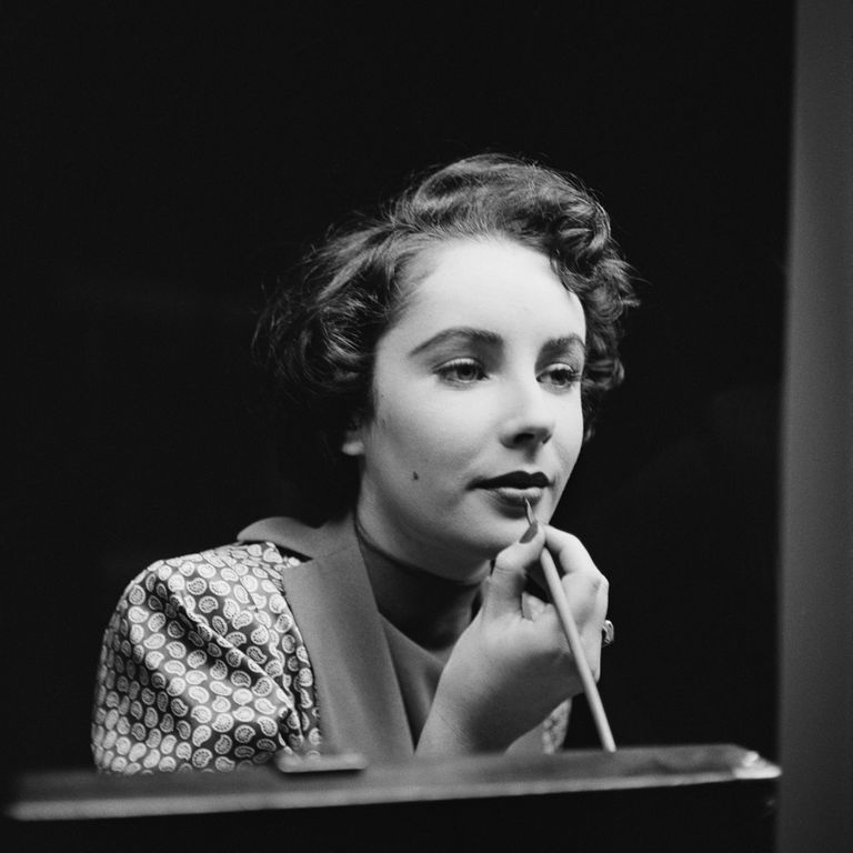 The Elizabeth Taylor Look Book