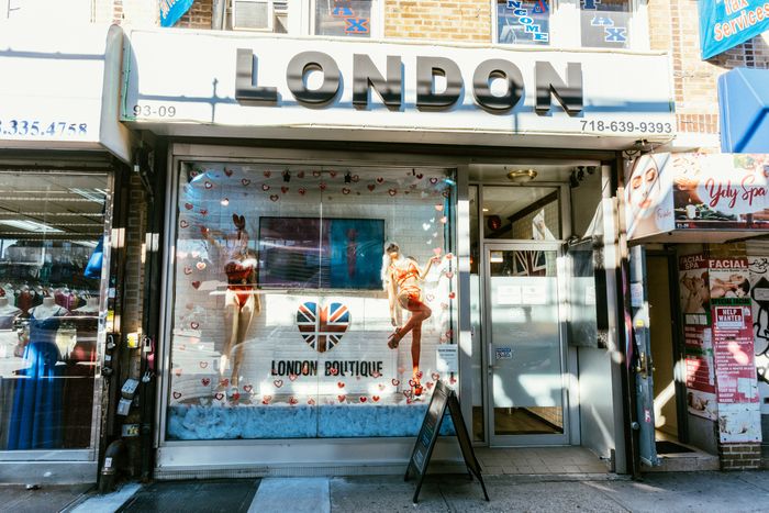 Memoirist Edgar Gomez’s Favorite Spots in Jackson Heights