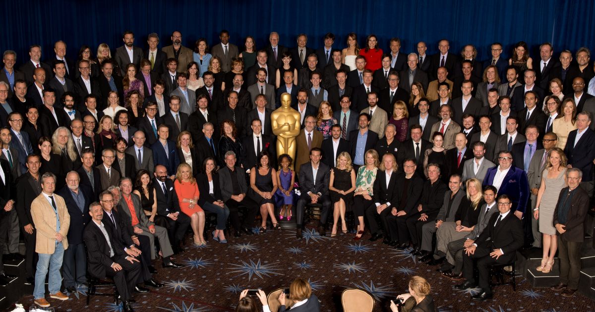 Nine Points of Interest From 2013’s Oscar Class Photo