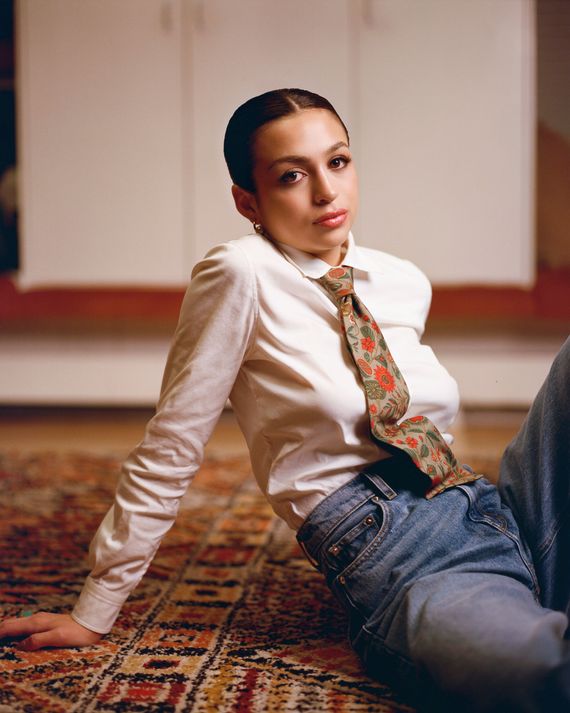 Q&A: Josie Totah on ‘The Buccaneers’