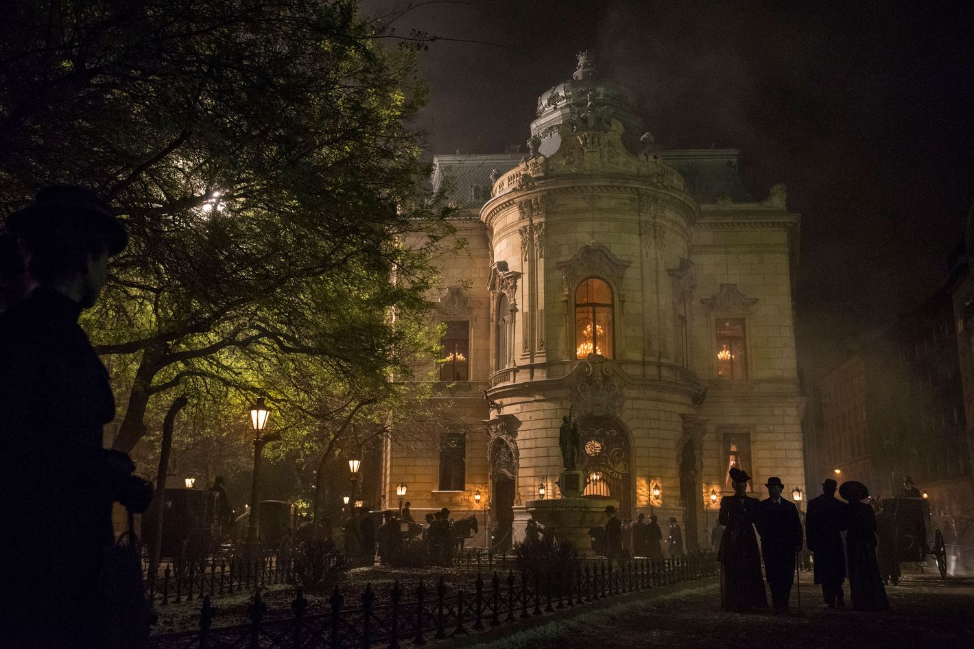 The Alienist: How the Show Recreated 1896 NY in Budapest