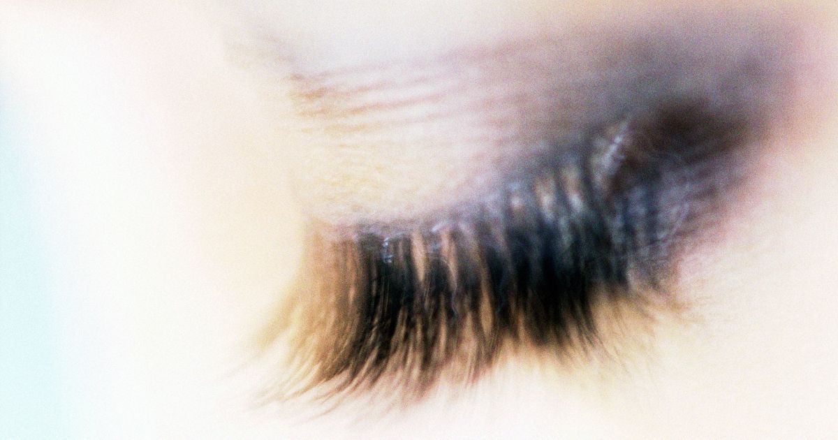 Your Brain Treats a Blink Like a Tiny Nap -- Science of Us