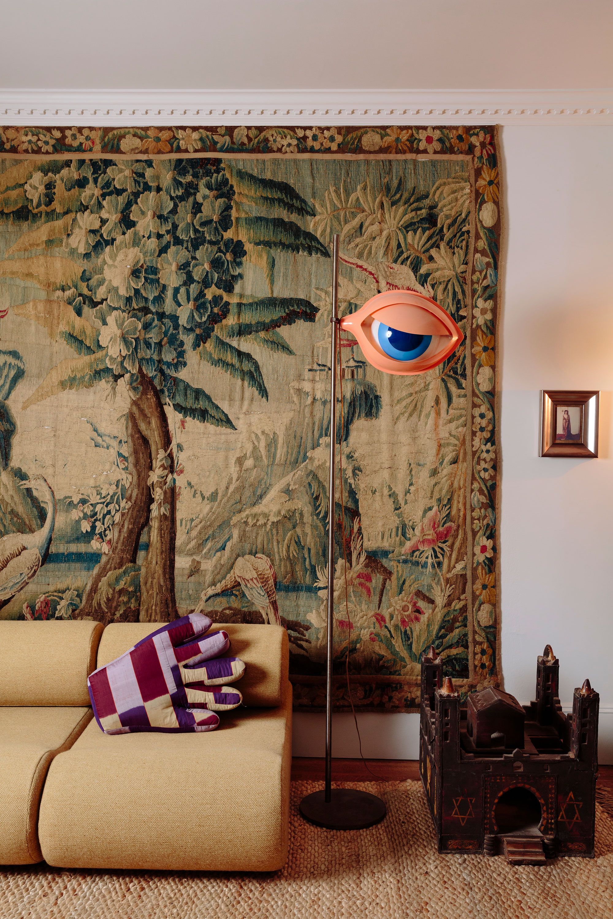 ‘New Antiquarians’ Highlights Young Antiques Collectors