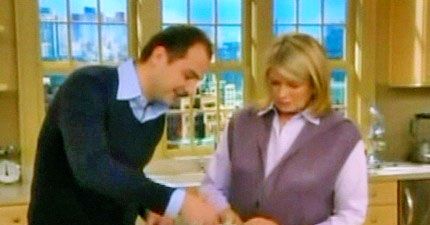Watch Daniel Humm Teach Martha Stewart His Plating Technique