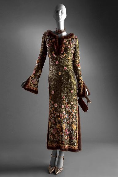 A Visual History of Valentino’s Gorgeous Couture