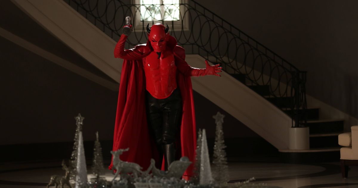 Scream Queens Finale Recap: Red Devil’s Advocate