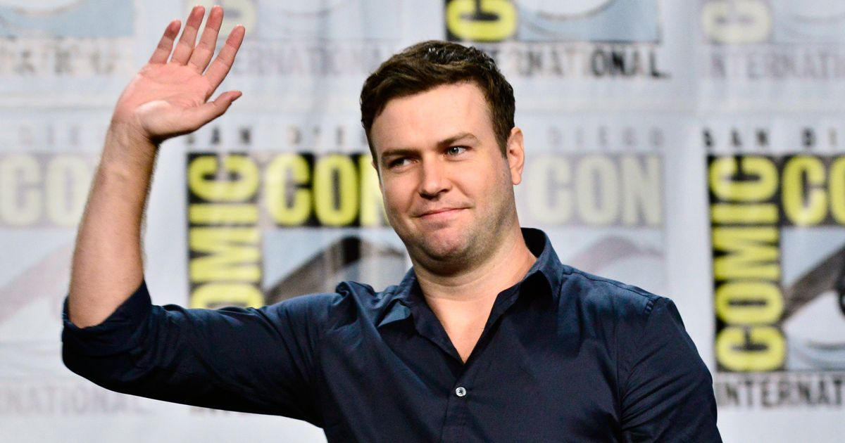 Taran Killam Leaves SNL With Hard Knocks Spoof