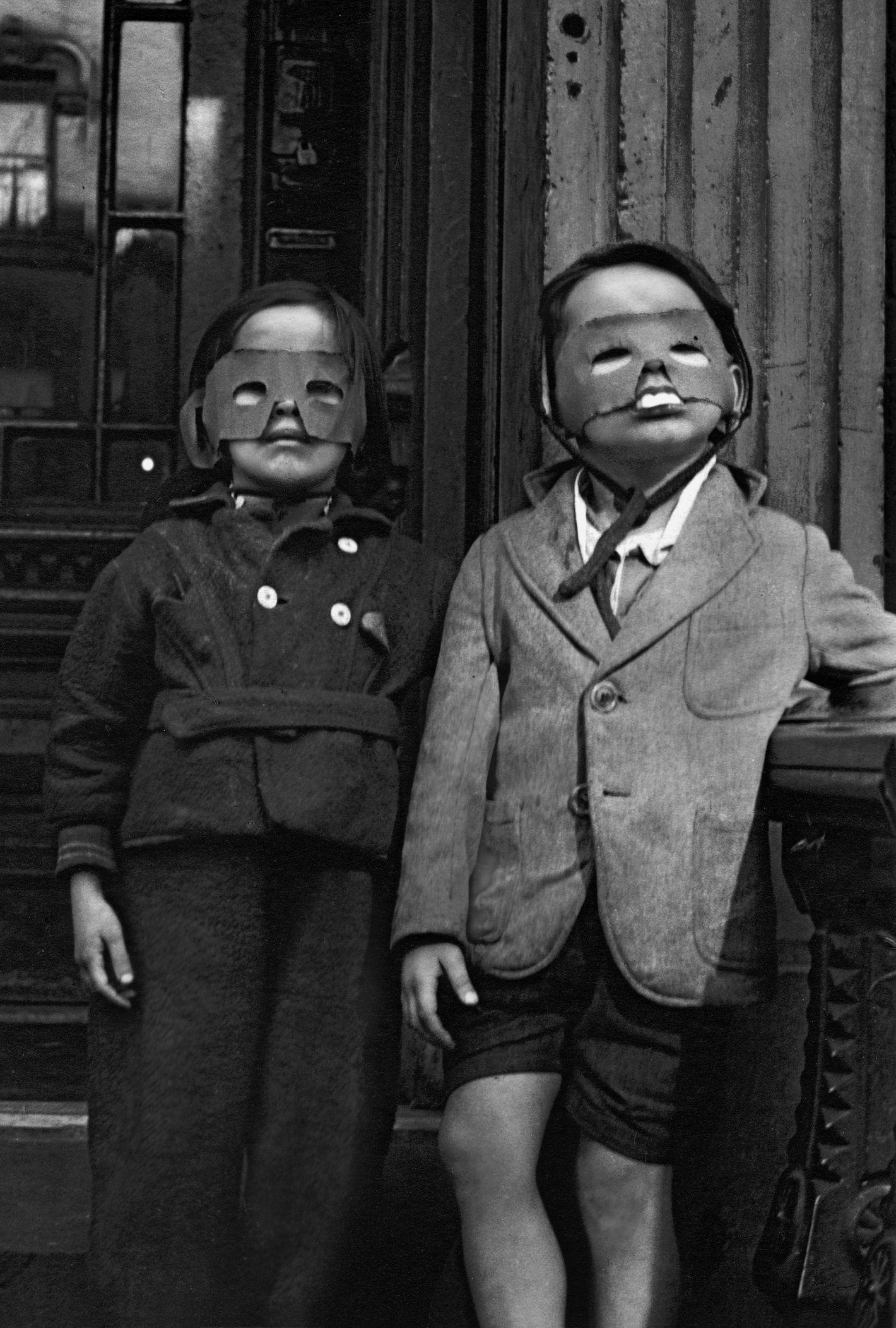 Helen Levitt’s Snapshots of New York City Street Life