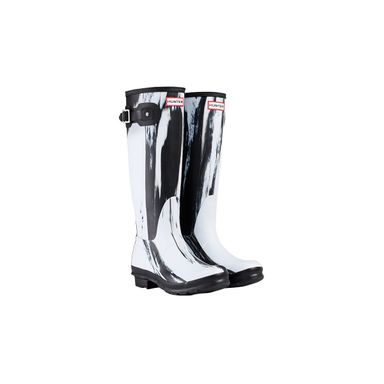 The 20 Best Pieces of Rain Gear to Wear This Spring