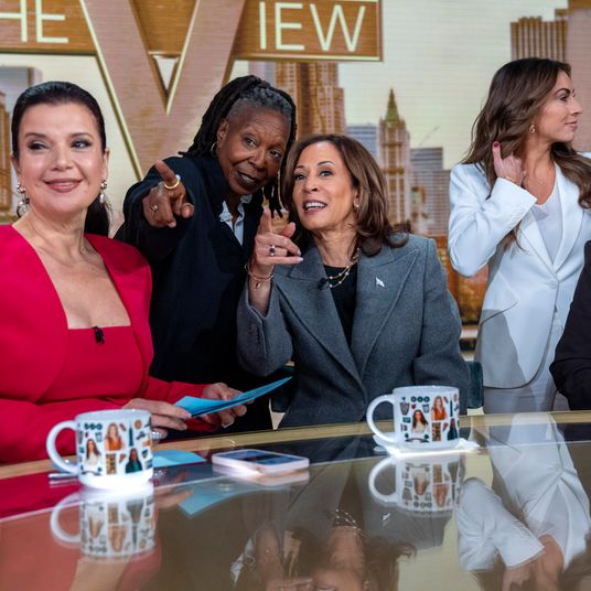 Do We Really Live in the New York of Victoria Floethe?