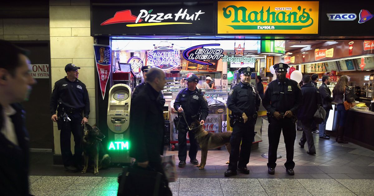 Penn Station Garbage Food May Get Slightly Less Garbage-y
