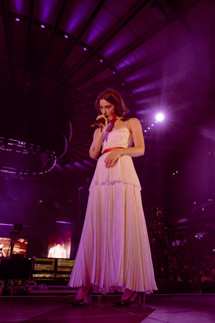 What Gracie Abrams and Emily Ratajkowski Wore This Week