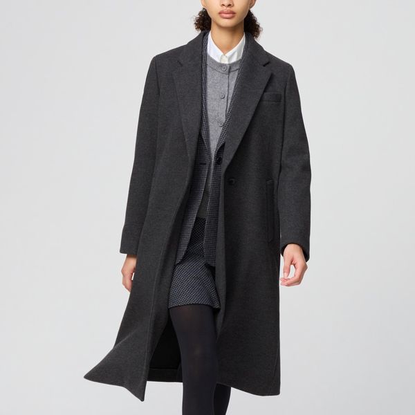 Several Nice Uniqlo Coats Are On Sale for $100 or Less | The Strategist
