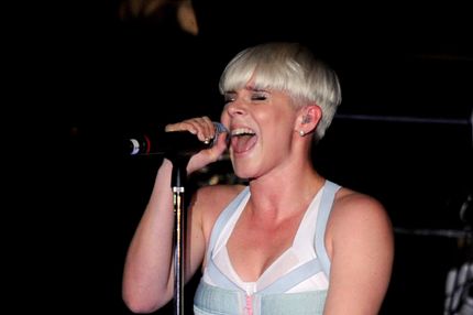 Watch Robyn Perform a Bunch of Songs at the O Music Awards - Clickable ...