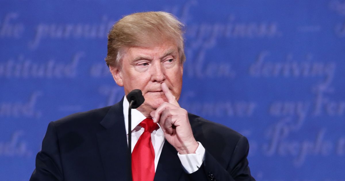 Best and Funniest Trump-Clinton Final Debate Tweets