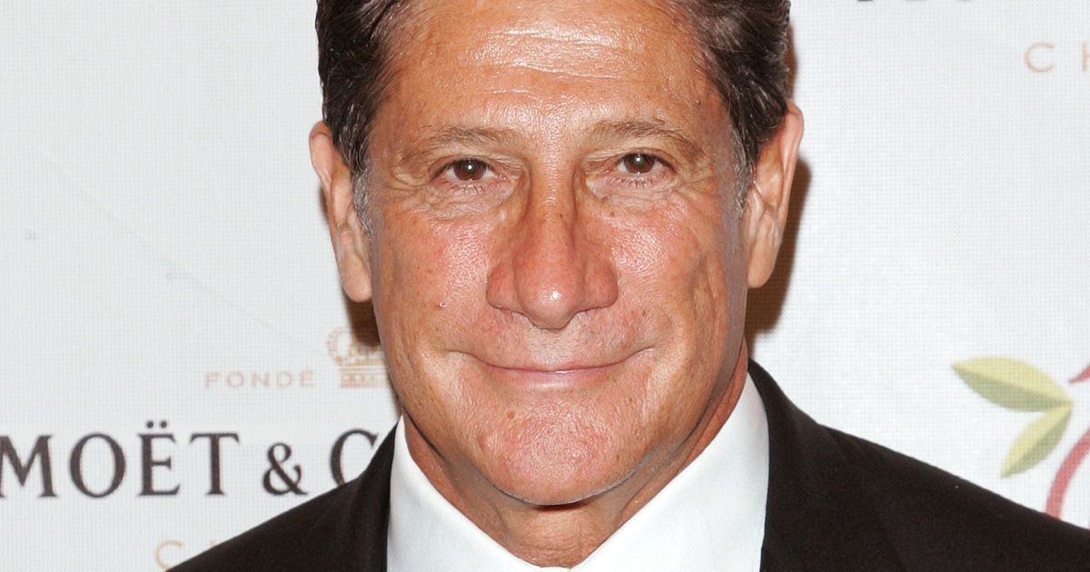 How a Famous Skin-Care Expert Fights Aging