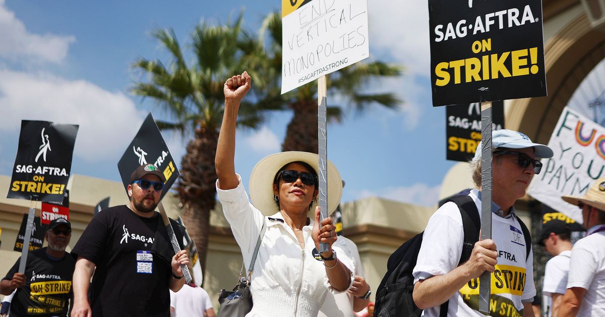 When Is SAG Strike Ending After WGA Deal?