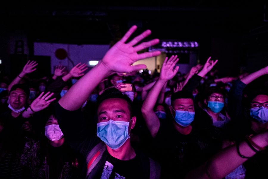 Coronavirus: 14 Photos of Public Life Around the World
