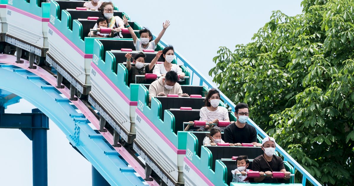 Japan Asks Roller Coaster Riders to Hold Their Screams