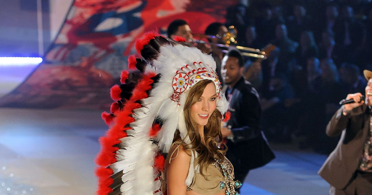 Karlie Kloss, Victoria’s Secret Really Sorry About That Headdress