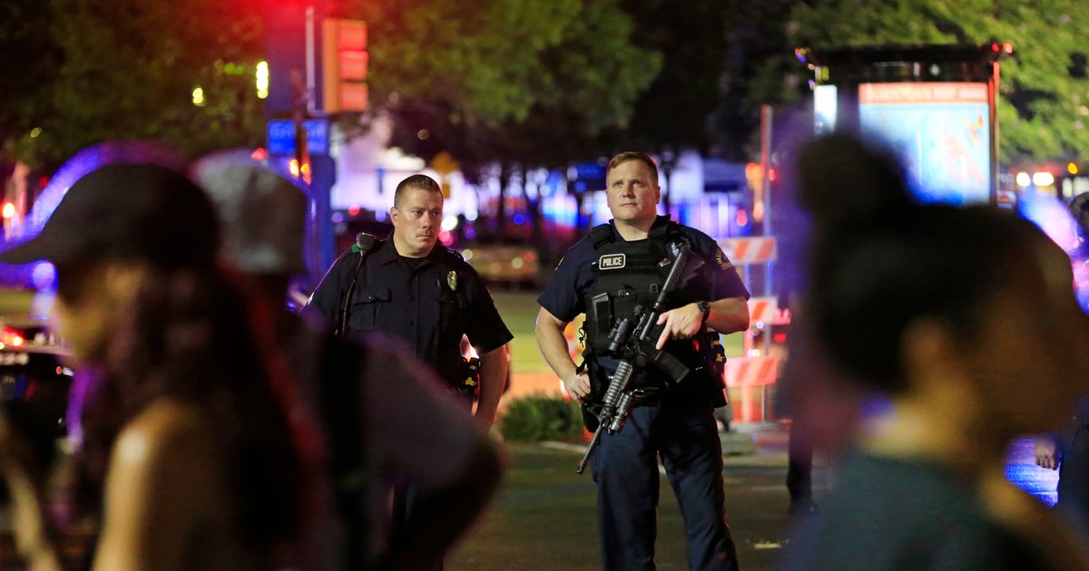 A Concise Snapshot of How the Deadly Sniper Attack on Dallas Police ...