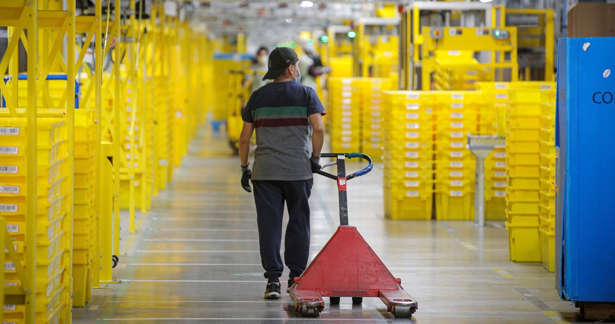 NLRB Okays Vote to Unionize Amazon Warehouse in Alabama