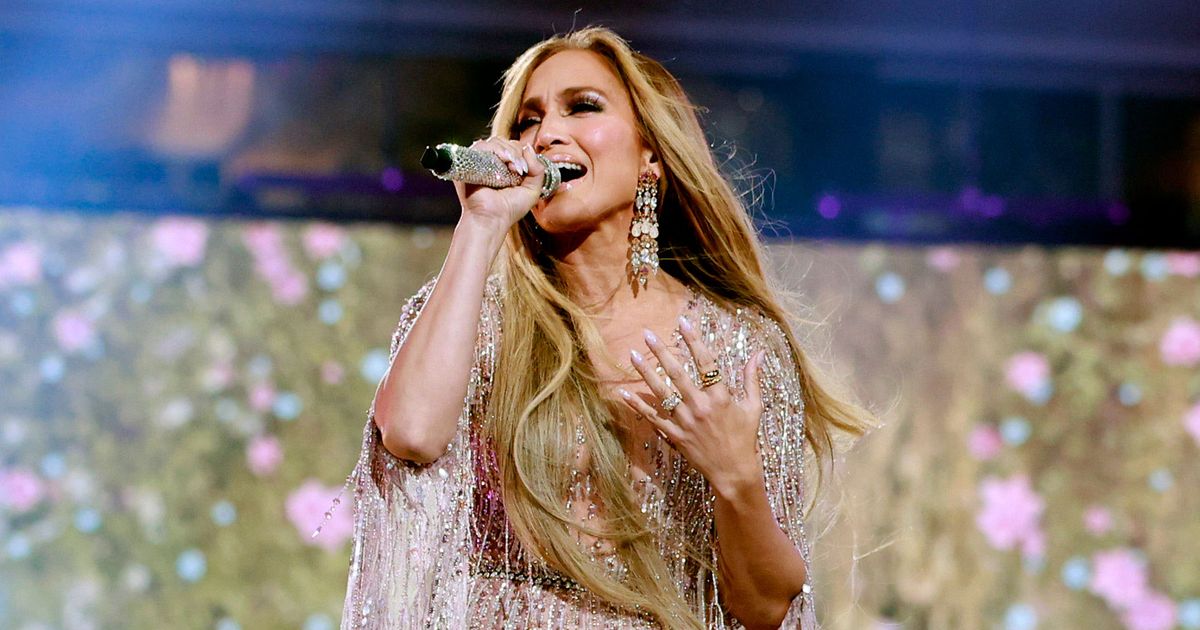 Jennifer Lopez Sets New Album ‘This Is Me … Now’ Track List